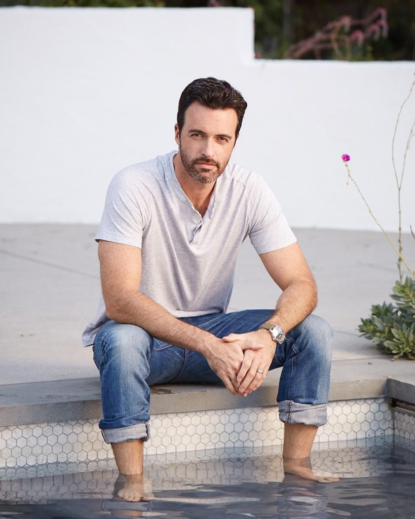 Reid Scott - Biography, Height & Life Story | Super Stars Bio