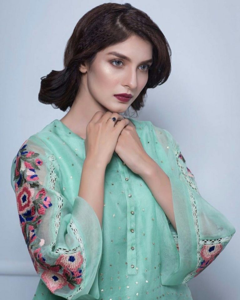 Saeeda Imtiaz - Biography, Height & Life Story | Super Stars Bio