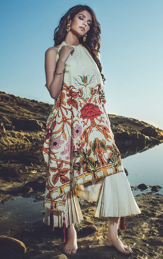 Saeeda Imtiaz - Biography, Height & Life Story | Super Stars Bio