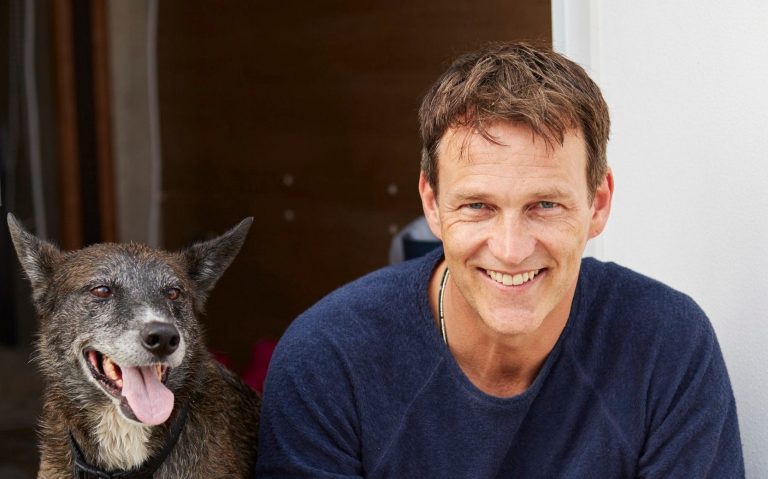 Stephen Moyer - Biography, Height & Life Story | Super Stars Bio