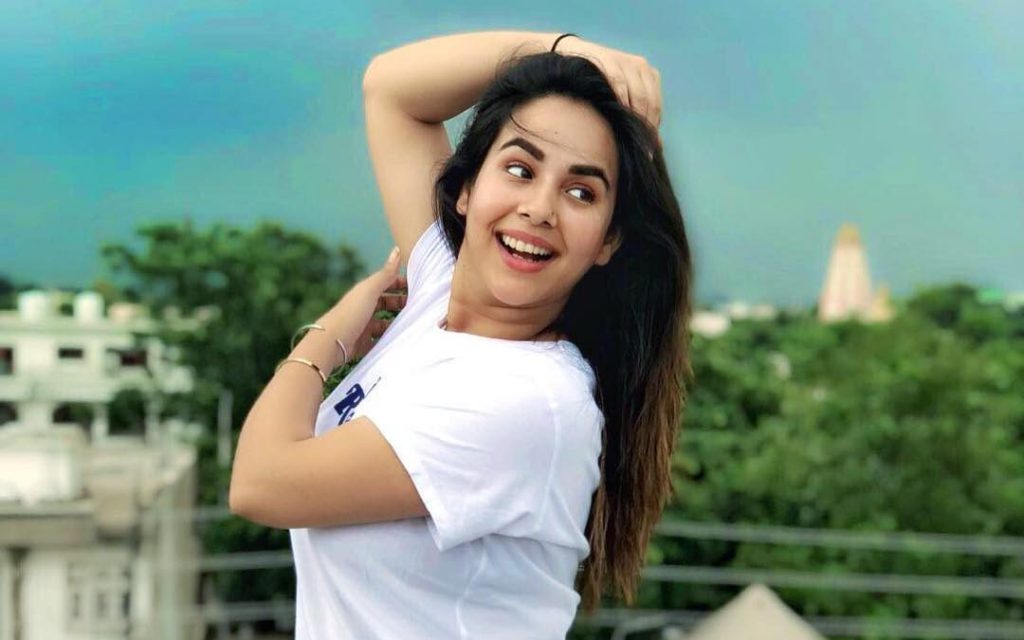 Sunanda Sharma - Biography, Height & Life Story | Super Stars Bio