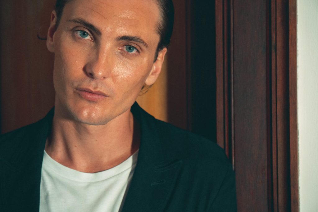 Eamon Farren - Biography, Height & Life Story | Super Stars Bio