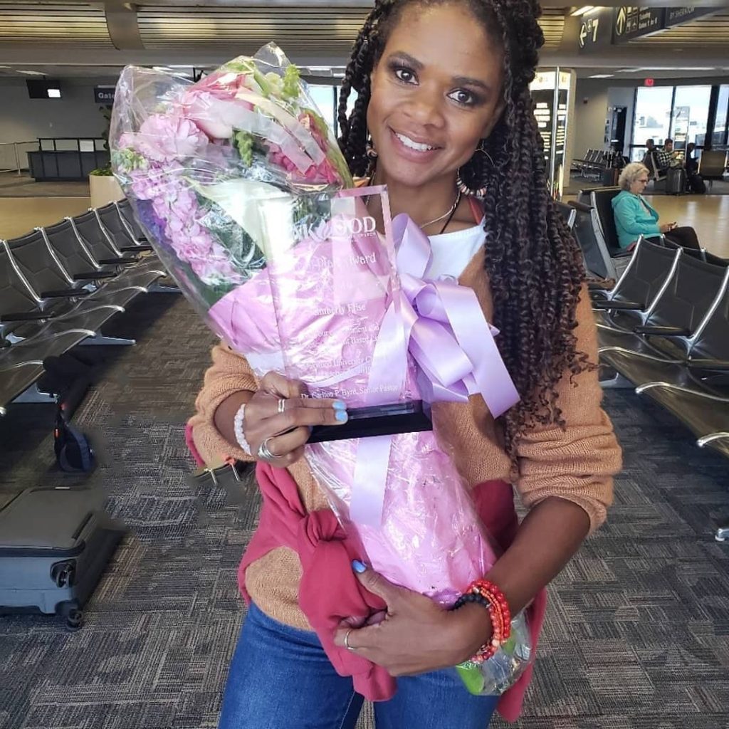 Kimberly Elise - Biography, Height & Life Story | Super Stars Bio