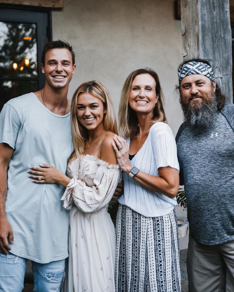 Sadie Robertson - Biography, Height & Life Story | Super Stars Bio