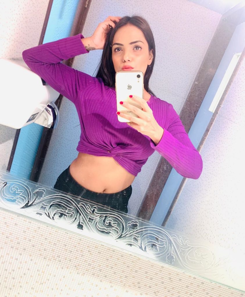 Aashi Sharma - Biography, Height & Life Story | Super Stars Bio