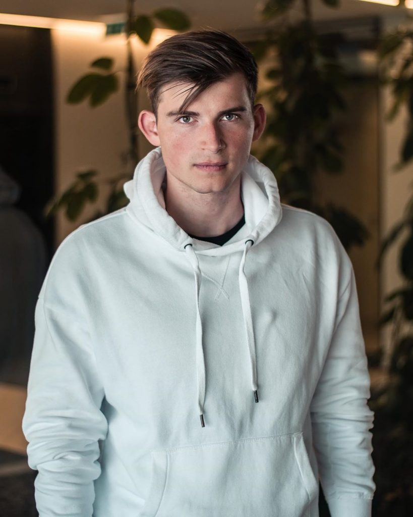 Adam Zakiewicz - Biography, Height & Life Story | Super Stars Bio