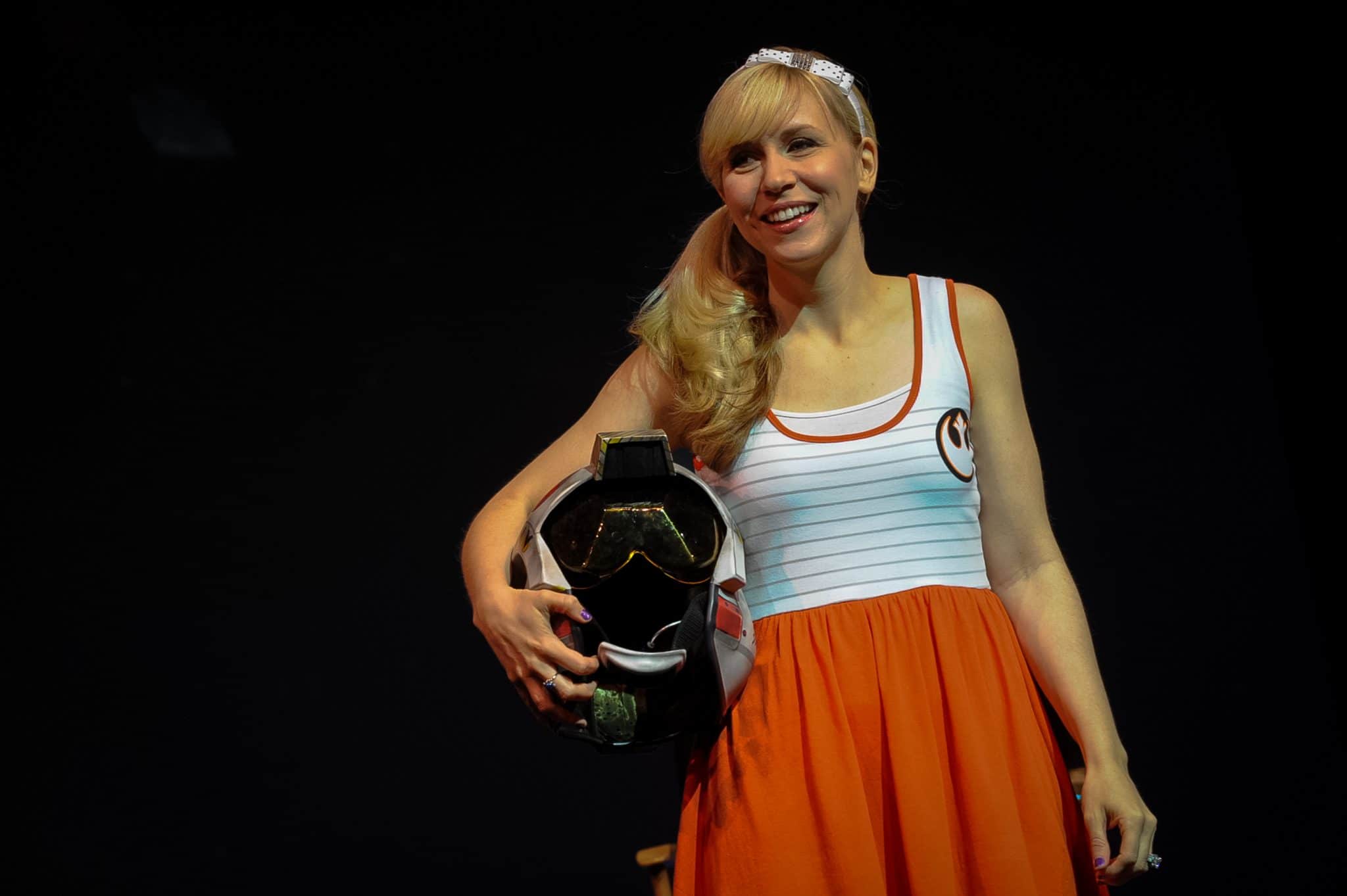 Ashley Eckstein - Biography, Height & Life Story | Super Stars Bio