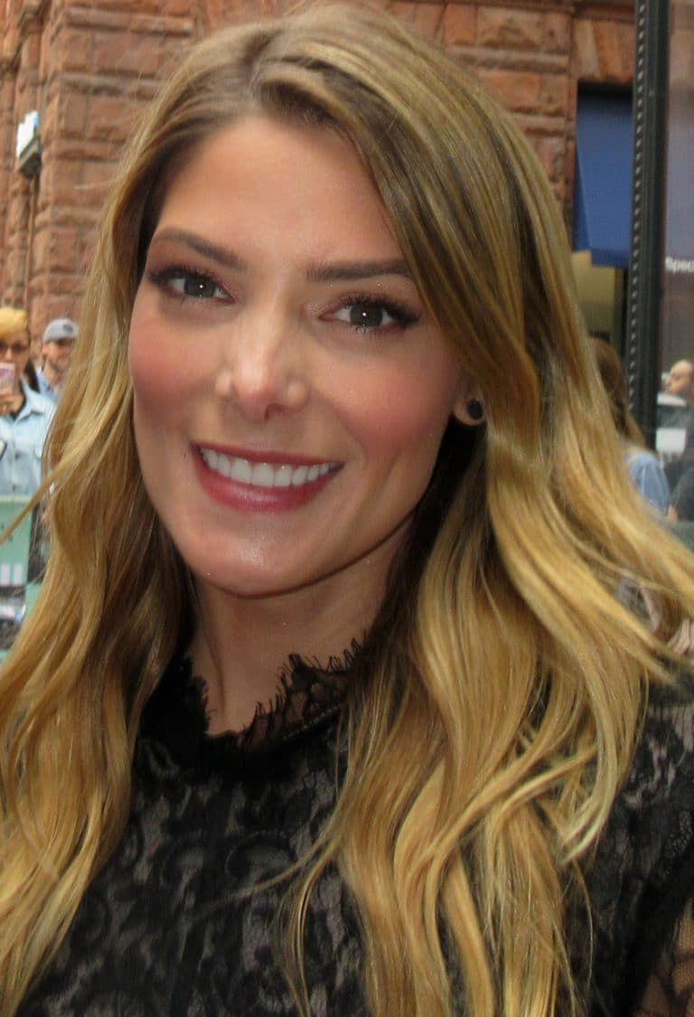 Ashley Greene - Biography, Height & Life Story | Super Stars Bio