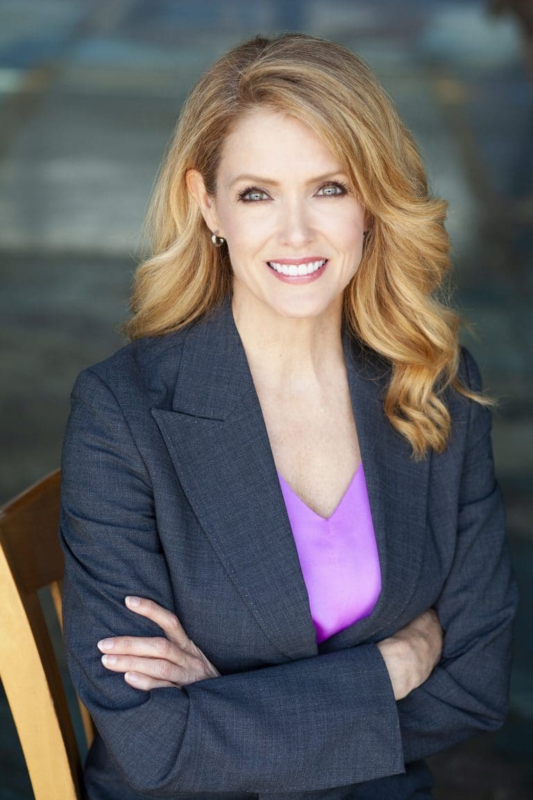 Deena Dill - Biography, Height & Life Story | Super Stars Bio