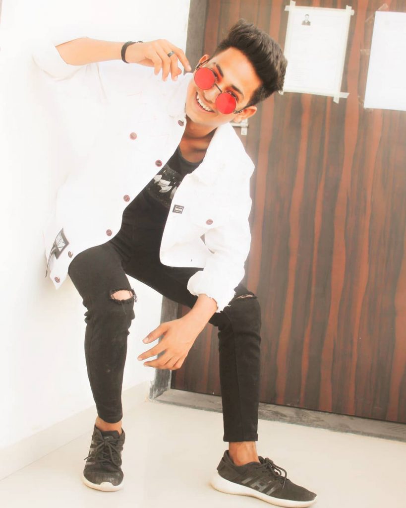 Karan Makwana - Biography, Height & Life Story | Super Stars Bio