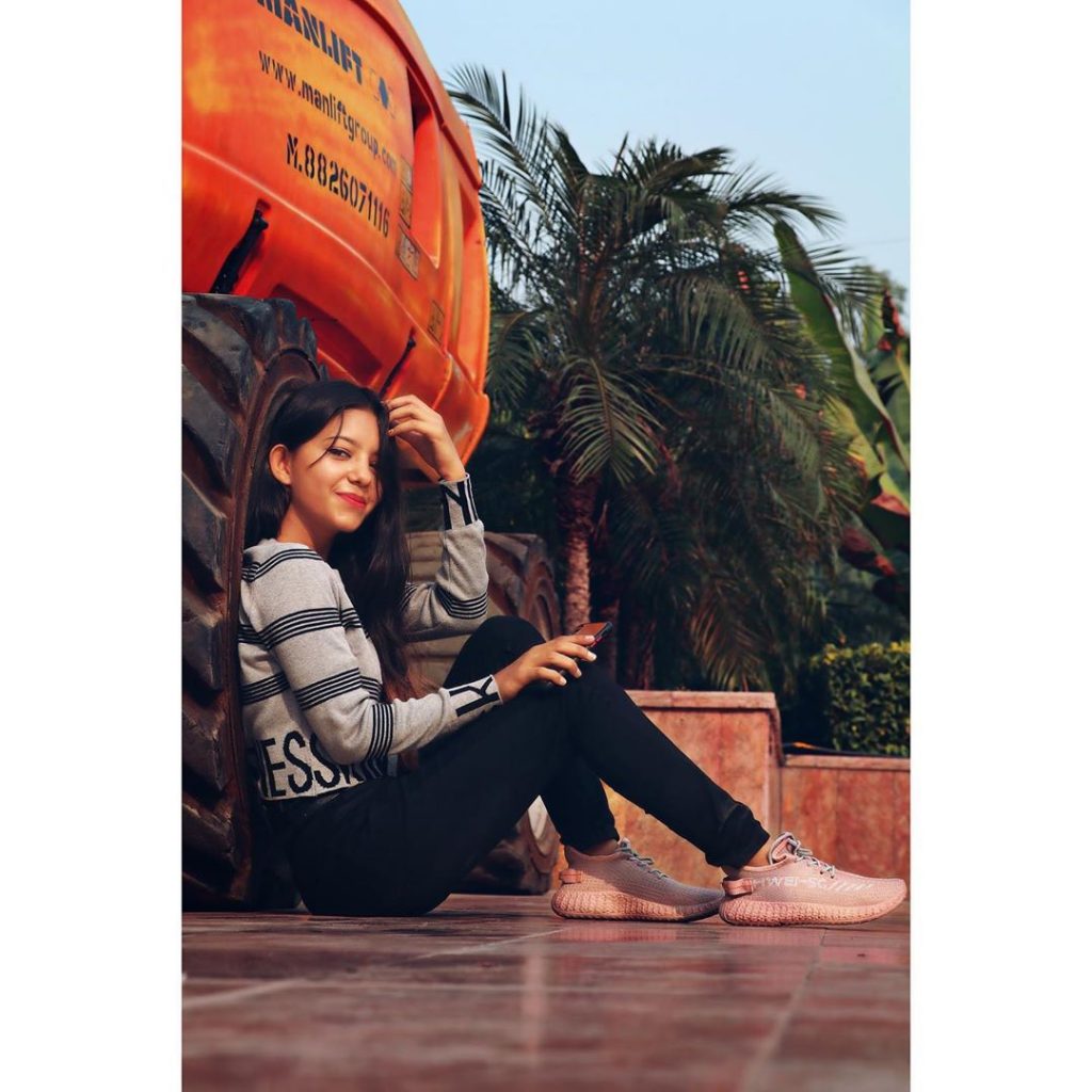 Mahak Gupta Biography Height And Life Story Super Stars Bio 