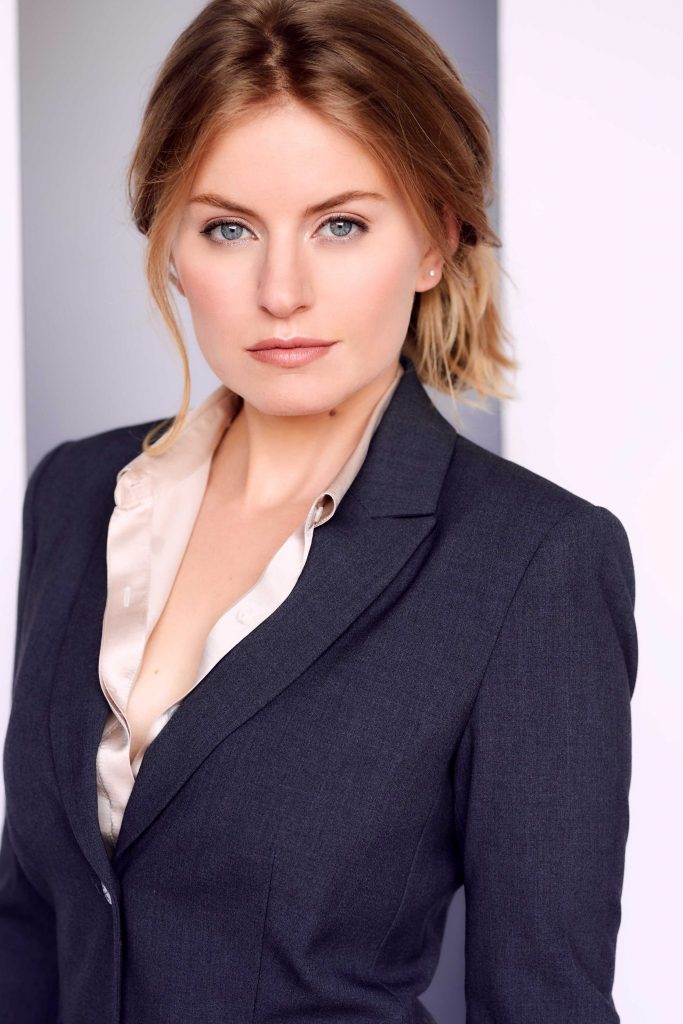 Sarah Minnich - Biography, Height & Life Story | Super Stars Bio
