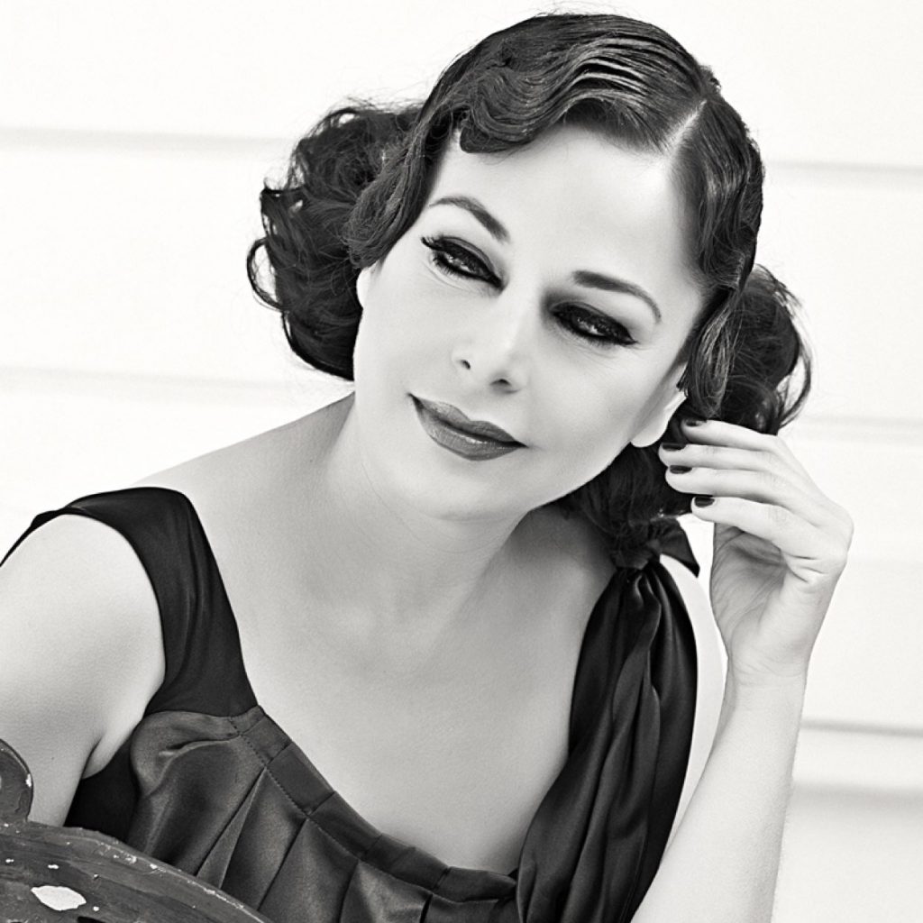 Şenay Gürler - Biography, Height & Life Story | Super Stars Bio