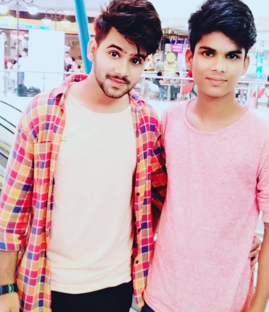 Vikrant Tiwari - Biography, Height & Life Story | Super Stars Bio