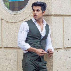 Aadil Khan - Biography, Height & Life Story | Super Stars Bio