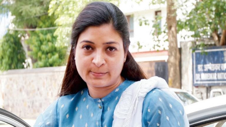 Alka Lamba - Biography, Height & Life Story | Super Stars Bio