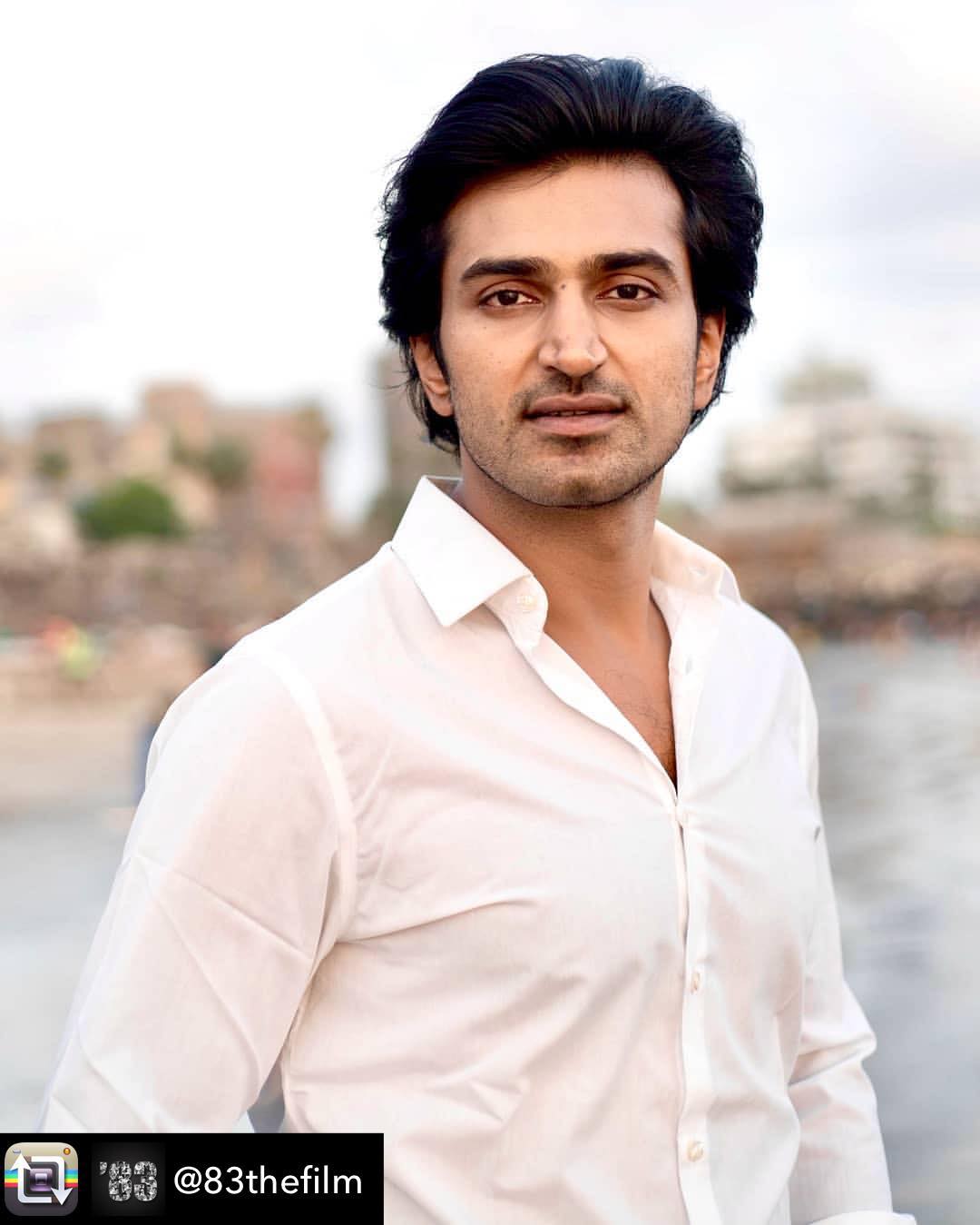 Dinker Sharma - Biography, Height & Life Story | Super Stars Bio