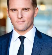 Kevin Thoms - Biography, Height & Life Story | Super Stars Bio