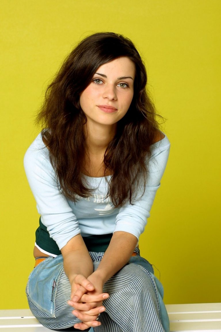 Nora Tschirner - Biography, Height & Life Story | Super Stars Bio
