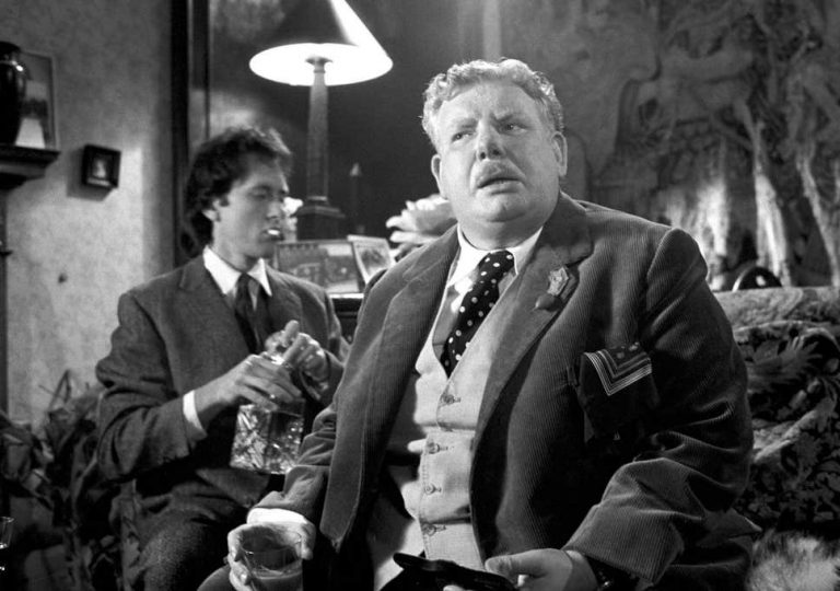 Richard Griffiths - Biography, Height & Life Story | Super Stars Bio