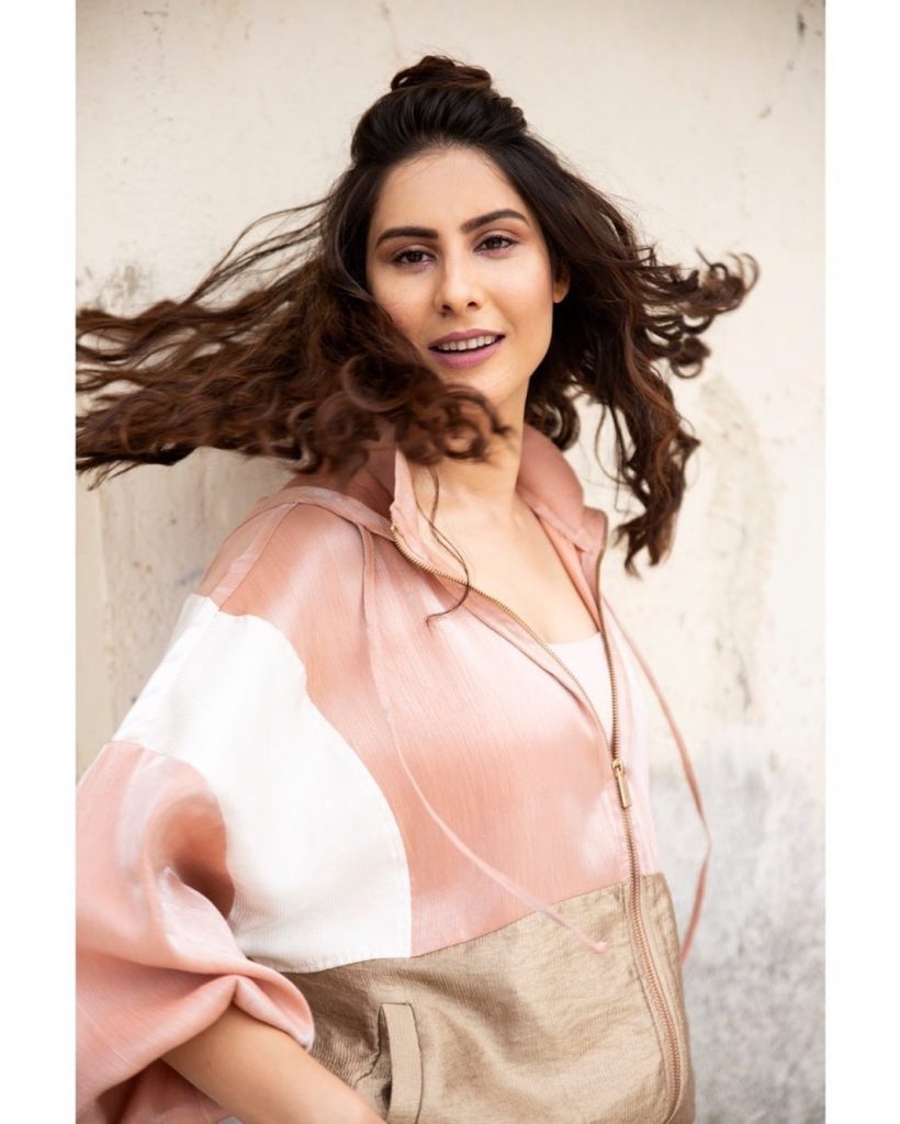 Sheetal Thakur - Biography, Height & Life Story | Super Stars Bio