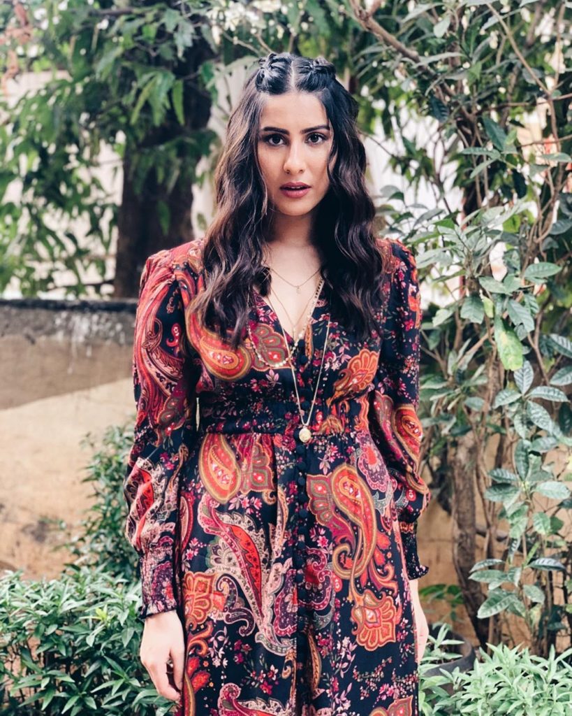 Sheetal Thakur - Biography, Height & Life Story | Super Stars Bio