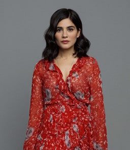 Zeynep Çamcı - Biography, Height & Life Story | Super Stars Bio