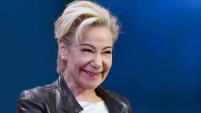 Zoë Wanamaker - Biography, Height & Life Story | Super Stars Bio