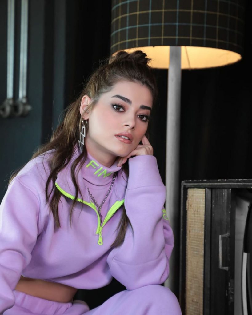 Simay Barlas - Biography, Height & Life Story | Super Stars Bio