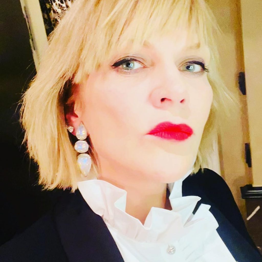 Anna Los - Biography, Height & Life Story | Super Stars Bio