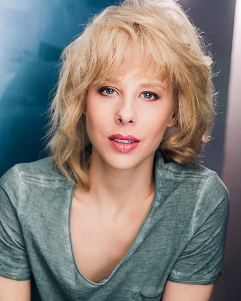 Christina Toth - Biography, Height & Life Story | Super Stars Bio