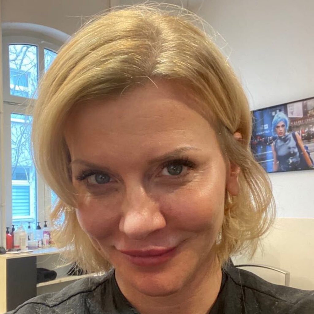 Eva Habermann - Biography, Height & Life Story | Super Stars Bio