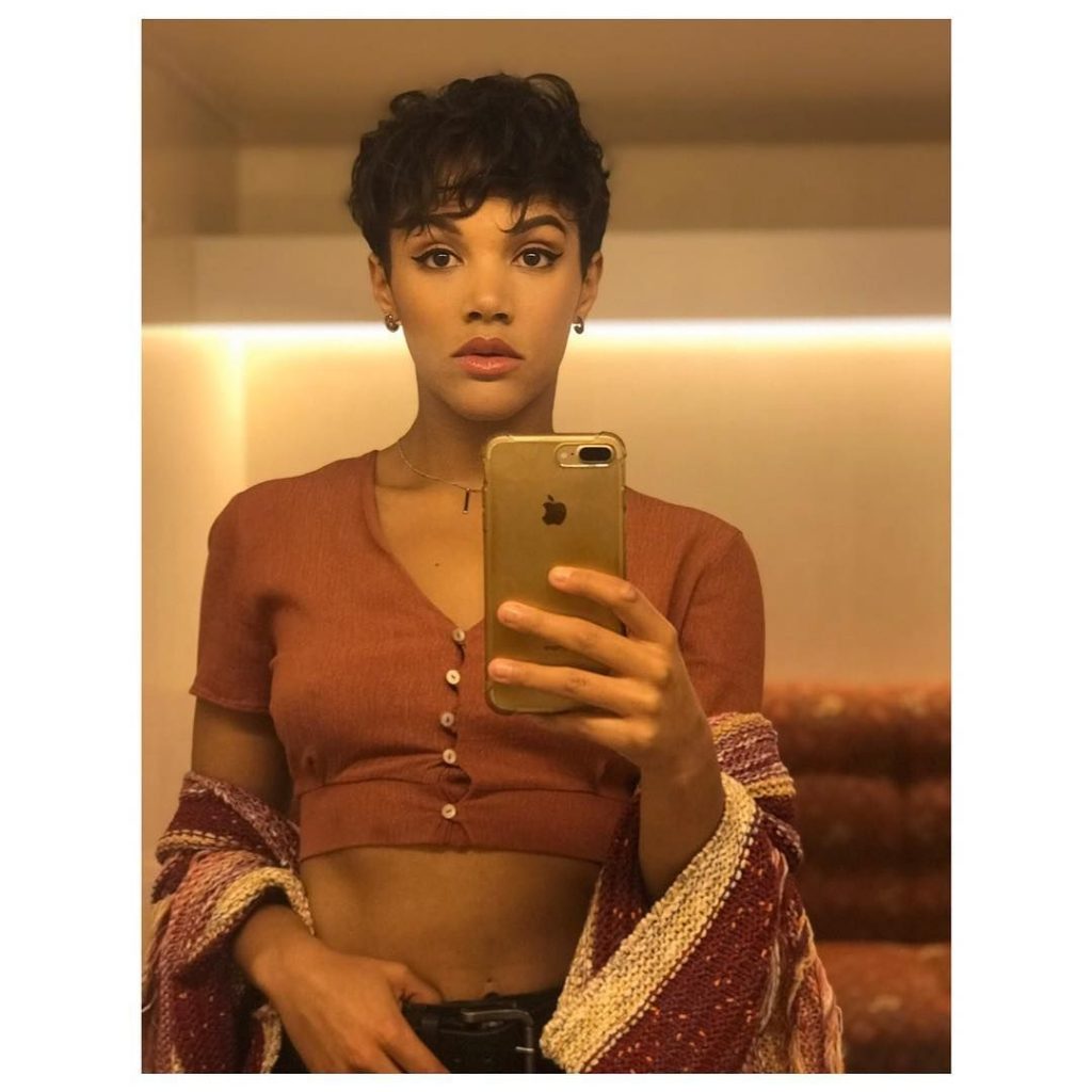 Lily Frazer - Biography, Height & Life Story | Super Stars Bio