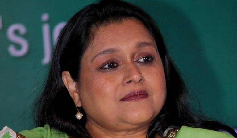 Supriya Pathak - Biography, Height & Life Story | Super Stars Bio