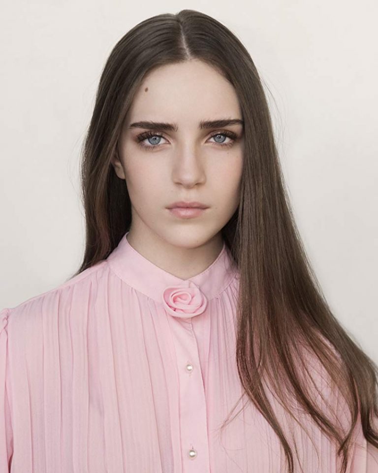 Talia Ryder - Biography, Height & Life Story | Super Stars Bio