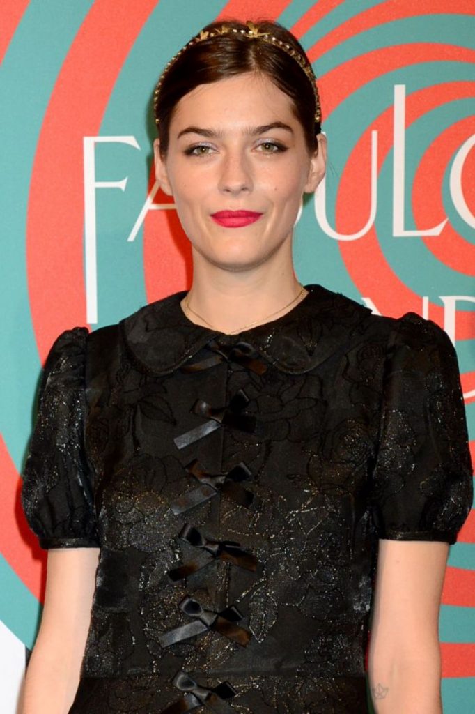 Amber Anderson - Biography, Height & Life Story | Super Stars Bio