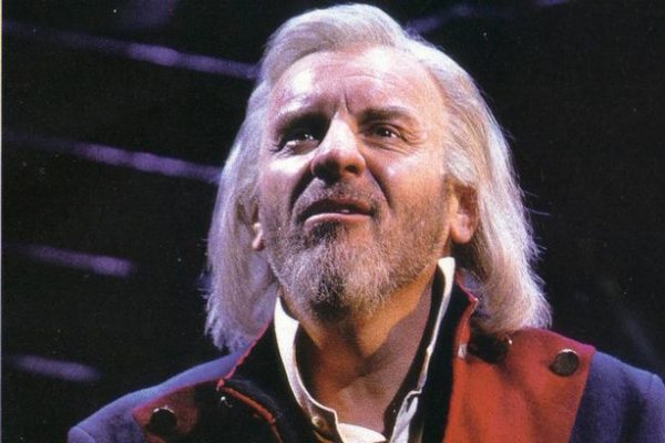 Colm Wilkinson - Biography, Height & Life Story | Super Stars Bio