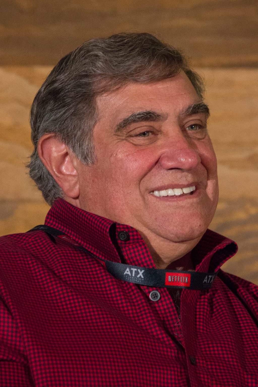 Dan Lauria - Biography, Height & Life Story | Super Stars Bio