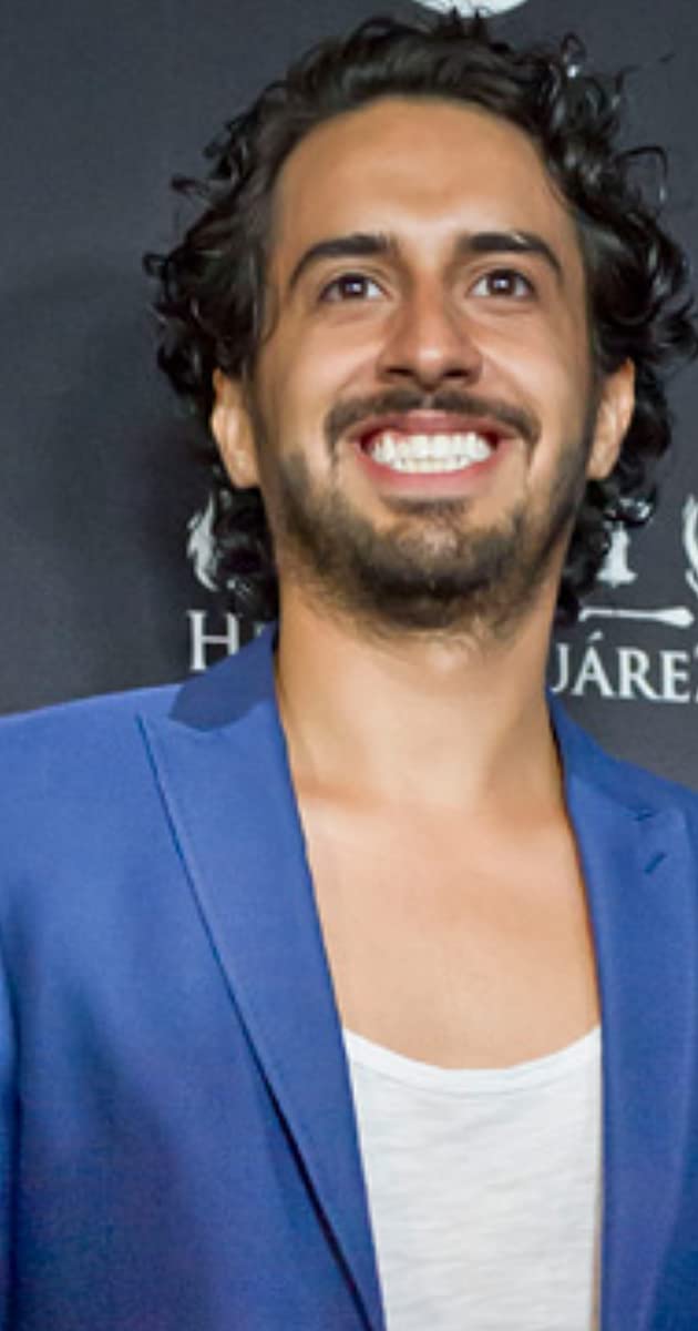 Daniel Tovar Gallery | Super Stars Bio