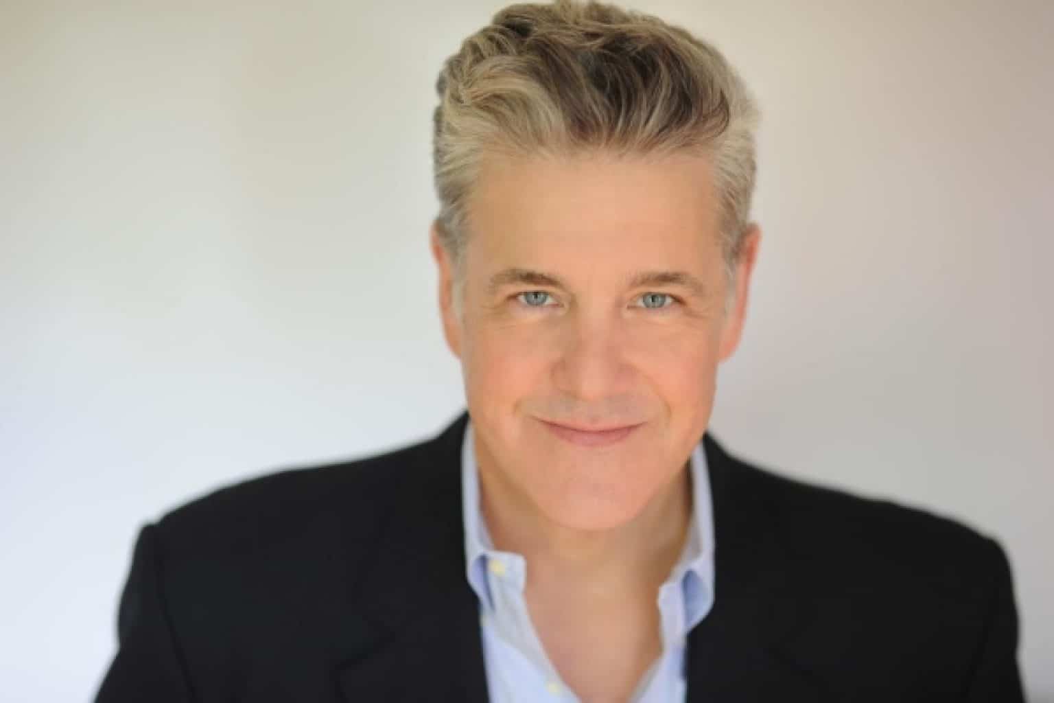 Jonathan Freeman - Biography, Height & Life Story | Super Stars Bio