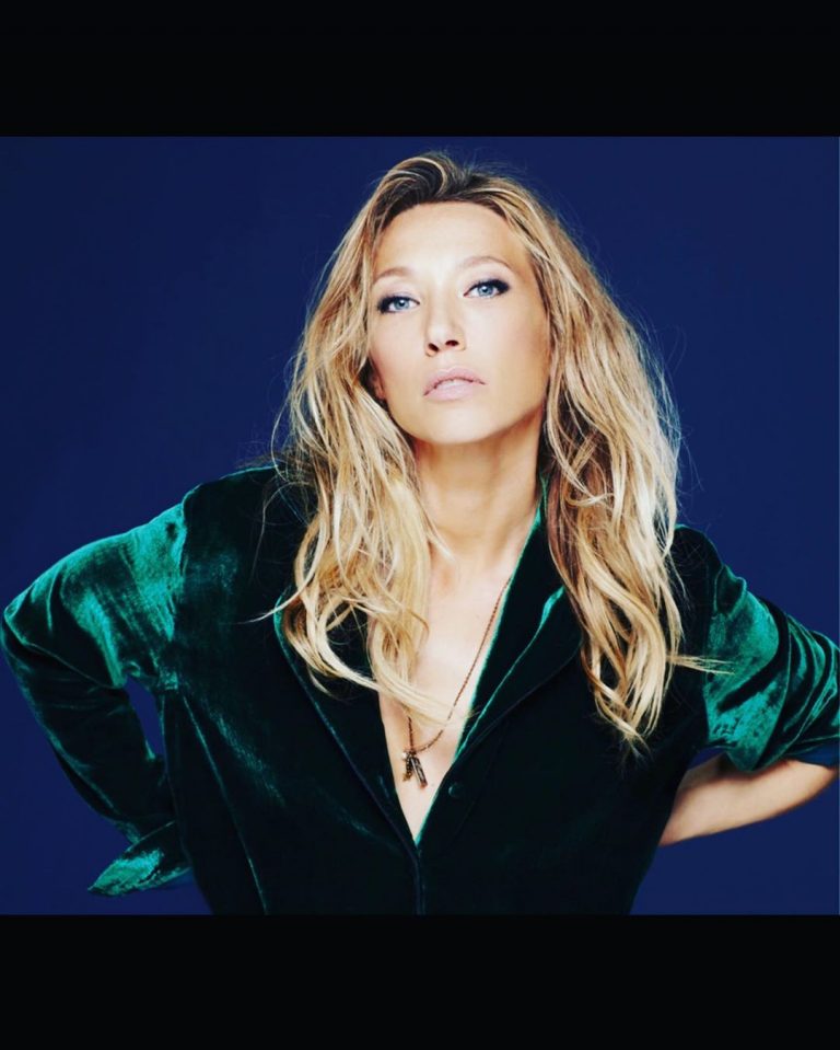 Laura Smet - Biography, Height & Life Story | Super Stars Bio