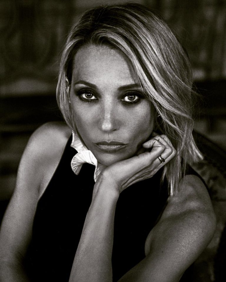 Laura Smet - Biography, Height & Life Story | Super Stars Bio