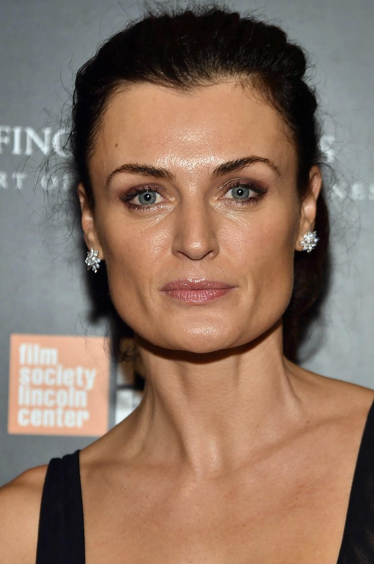 Lyne Renée - Biography, Height & Life Story | Super Stars Bio