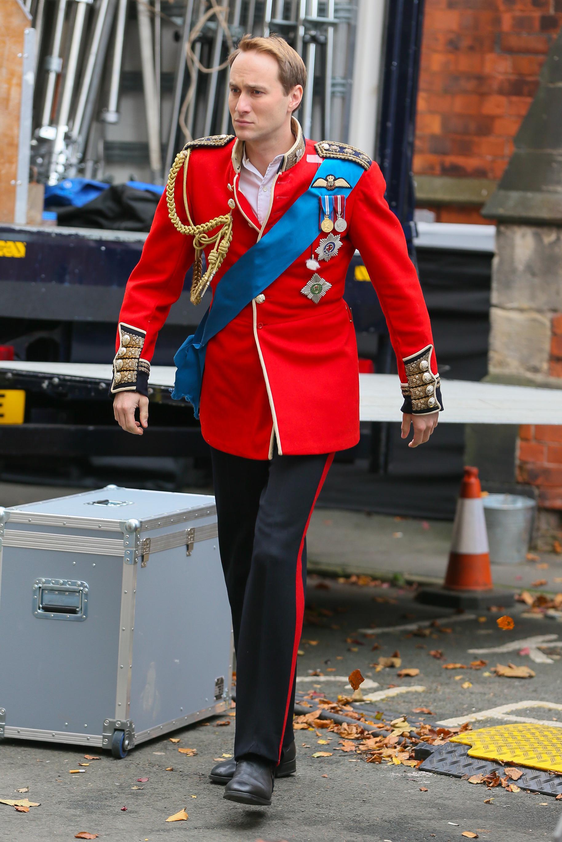 Oliver Chris - Biography, Height & Life Story | Super Stars Bio