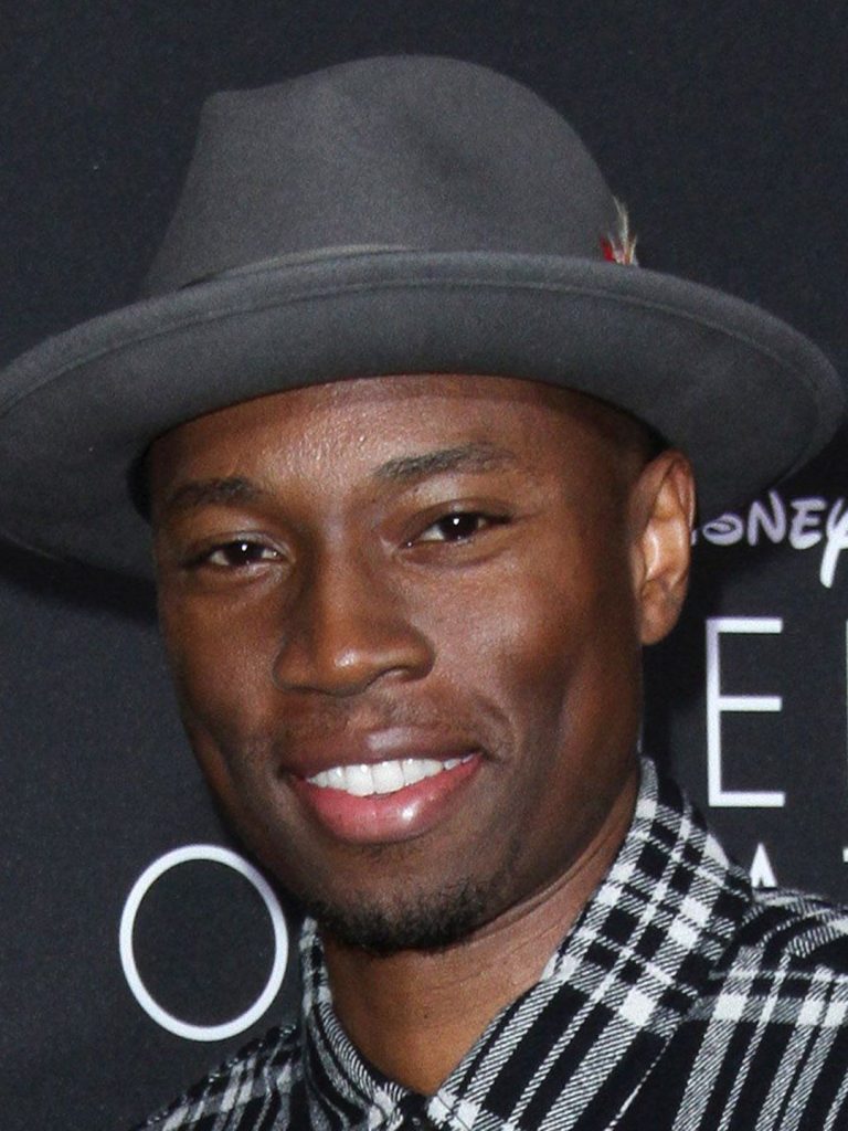 Robbie Jones - Biography, Height & Life Story | Super Stars Bio