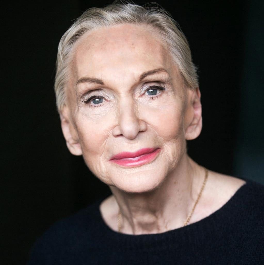 Siân Phillips - Biography, Height & Life Story | Super Stars Bio
