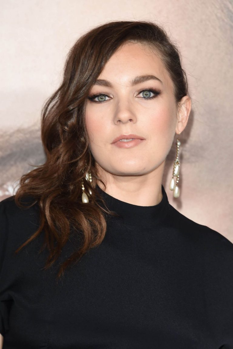 Virginia Kull - Biography, Height & Life Story | Super Stars Bio