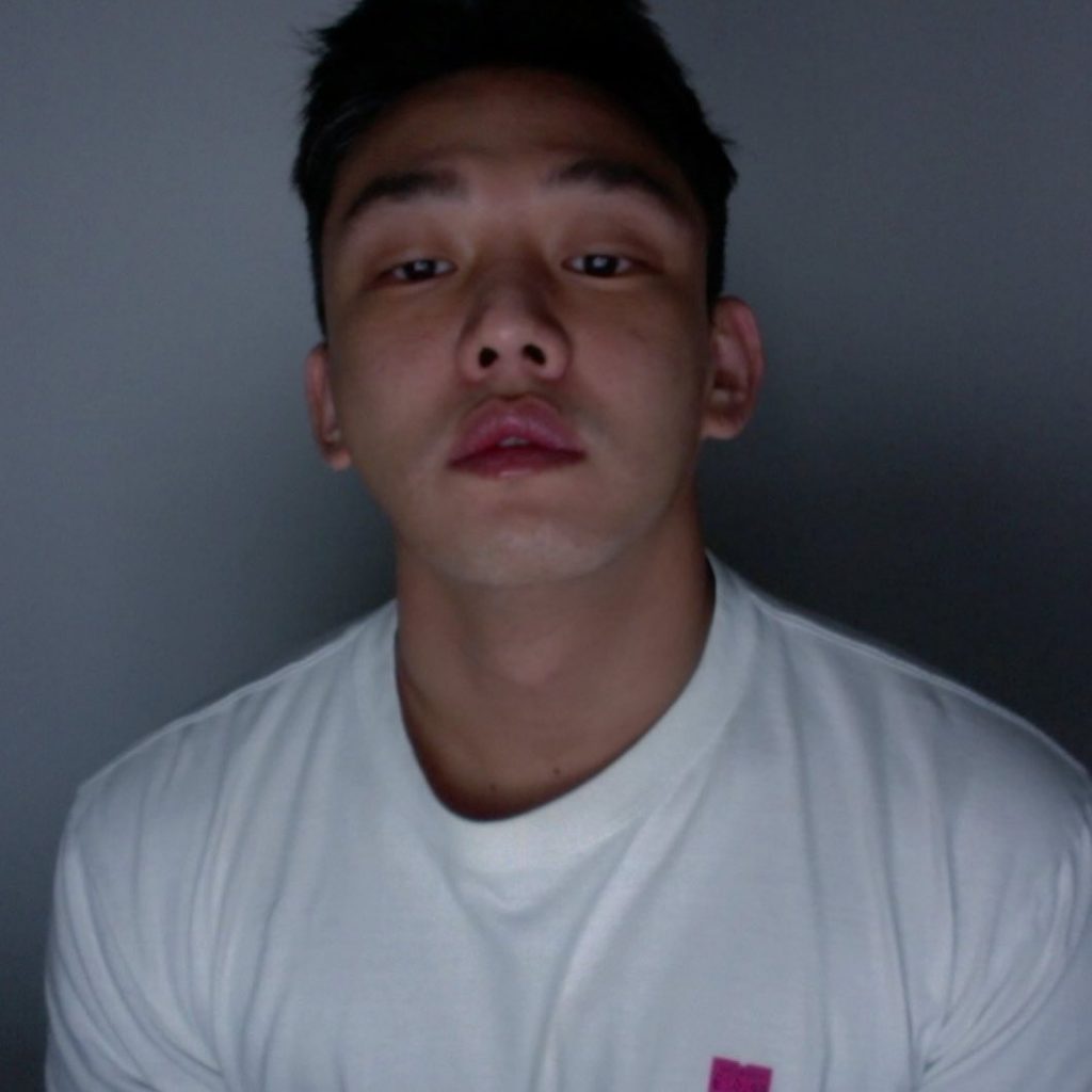 Yoo Ah-in - Biography, Height & Life Story | Super Stars Bio