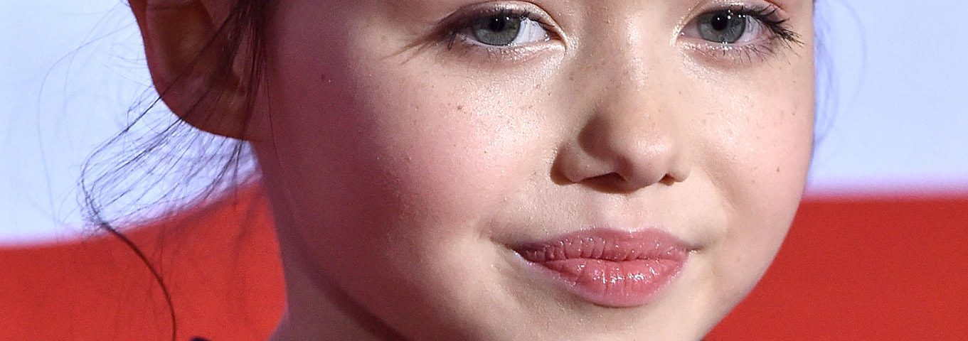 8 Things You Didn't Know About Violet McGraw - Super Stars Bio