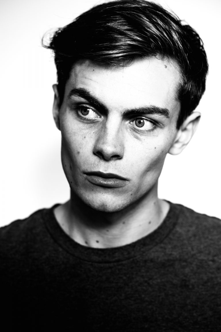 Freddy Carter - Biography, Height & Life Story | Super Stars Bio